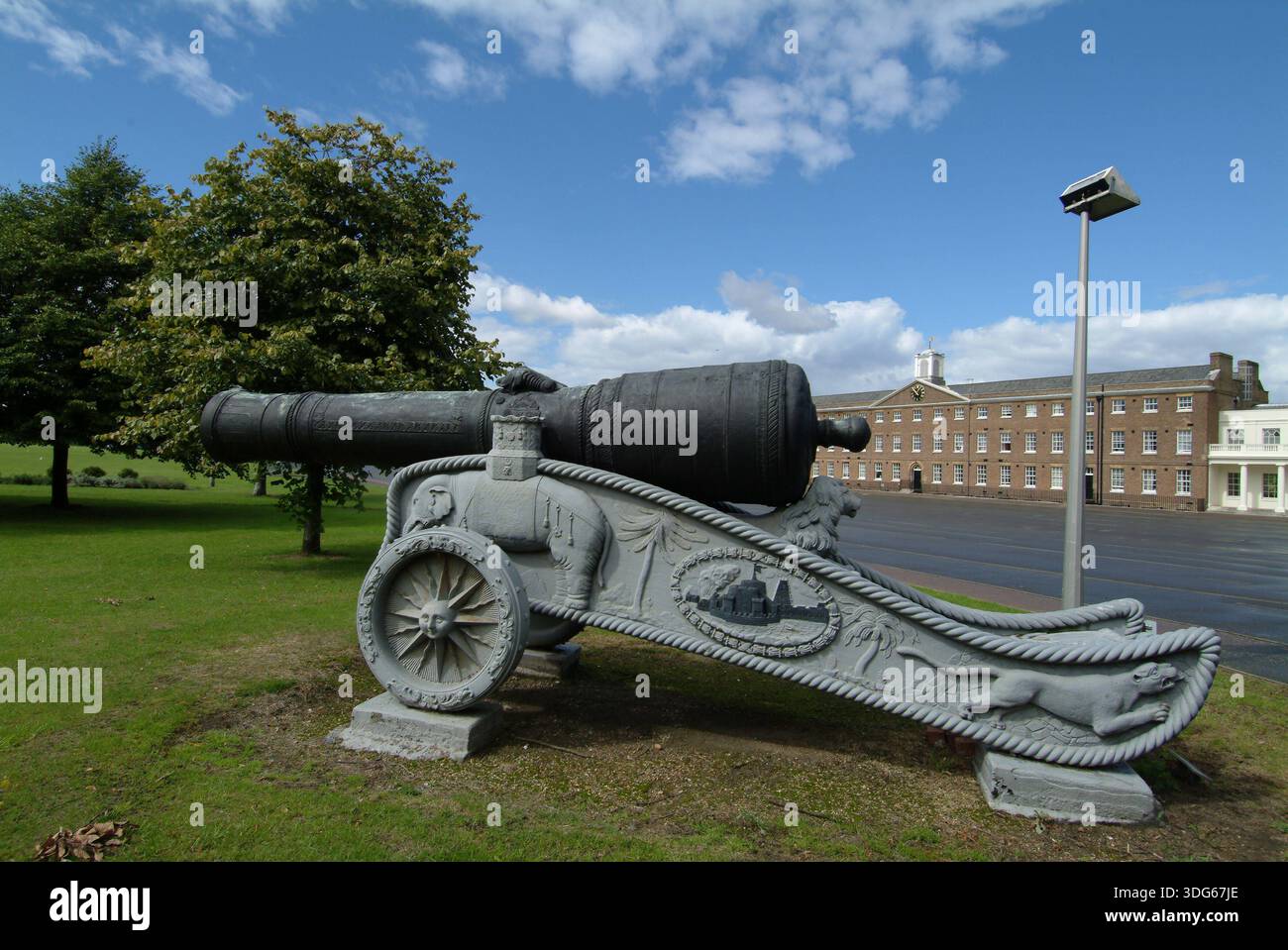 Cannon and Royal Artillery Barracks. - Greenwich - London, United ...