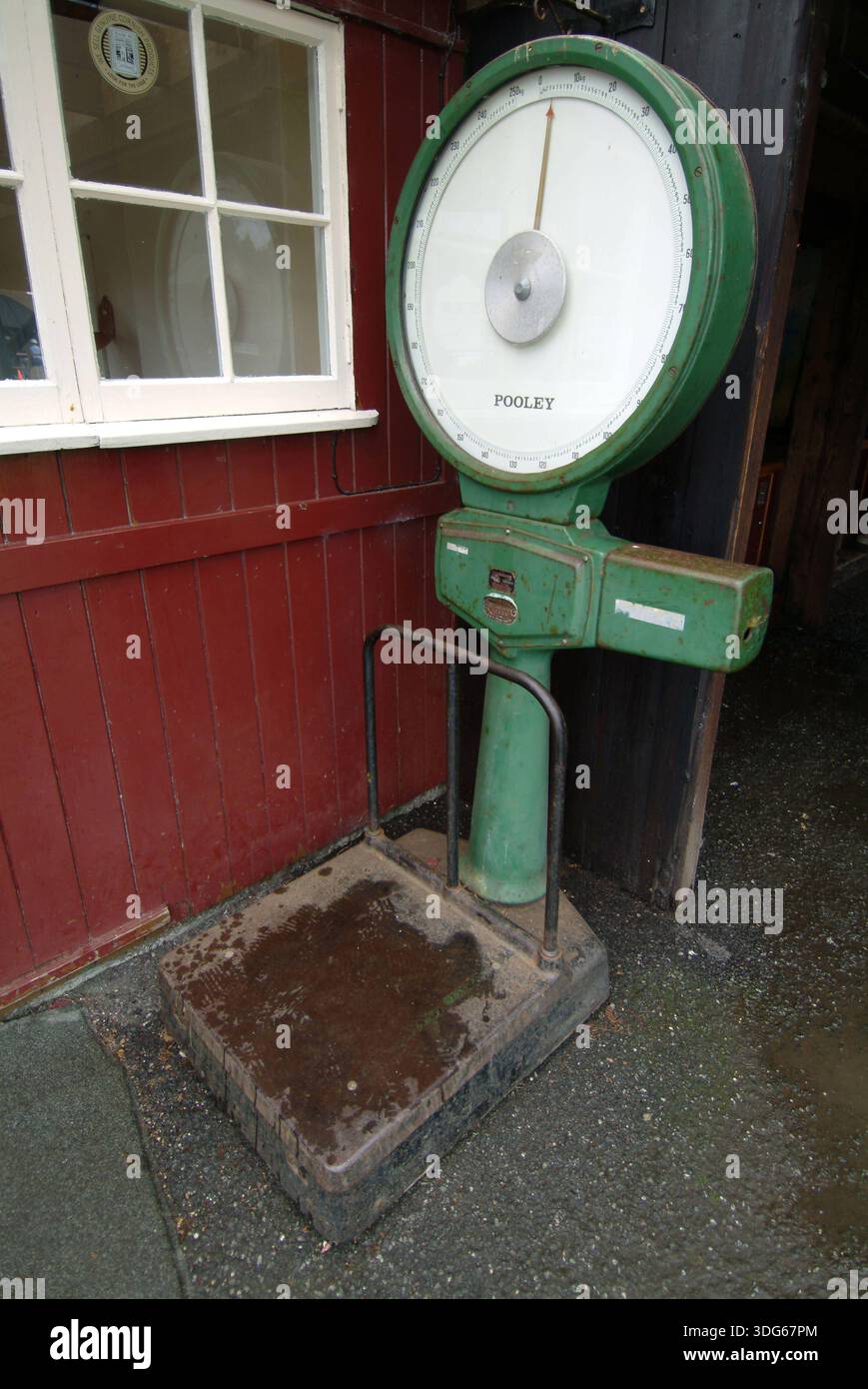 Green antique analogue stand-on Scales. - Cornwall - England, United ...