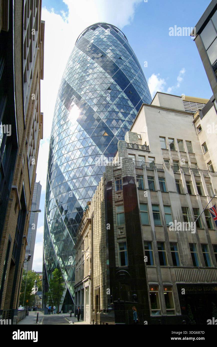 Gherkin 30 St. Mary Axe, previously known as Sir Norman Foster Building ...