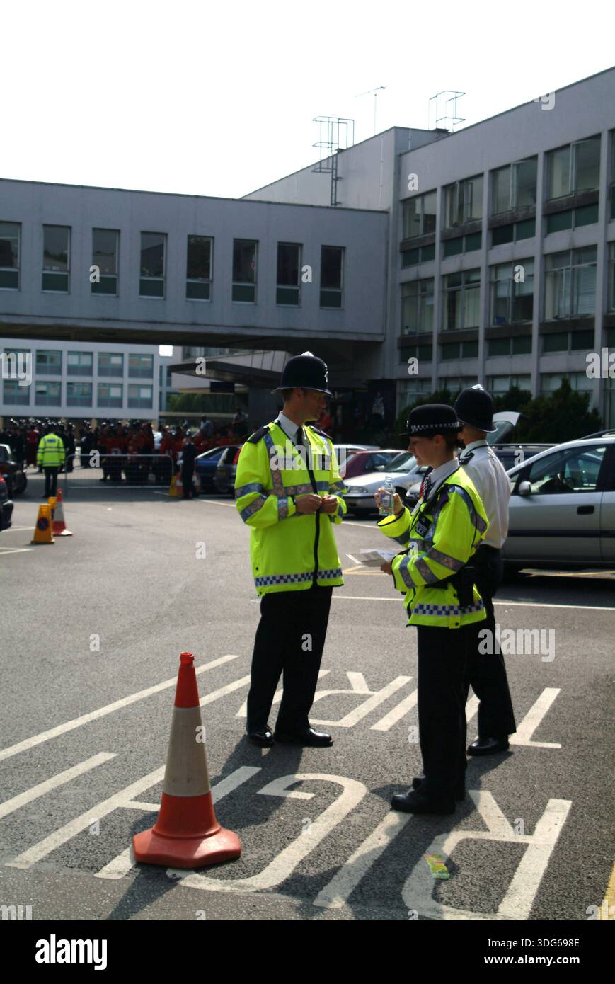 Trainee police officers outside Police training school, Hendon ...
