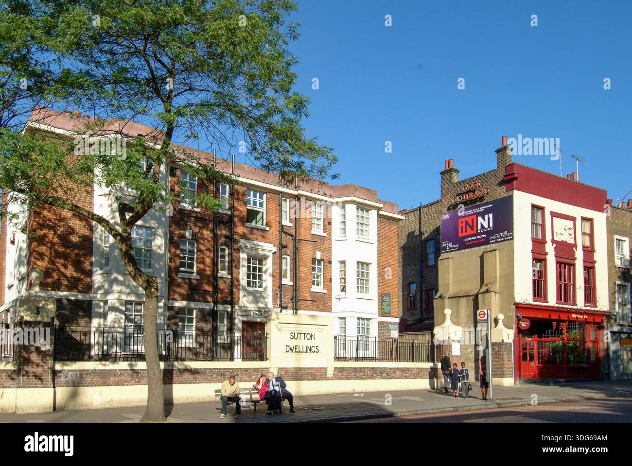 Upper Street, Islington on a sunny day in Summer. - Islington, United ...