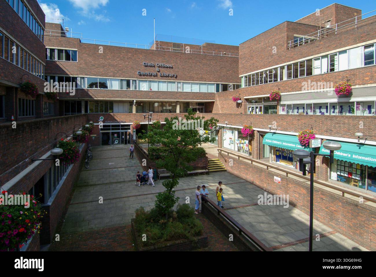 Sutton Civic Offices on a sunny day in Summer. - Sutton, United Kingdom ...
