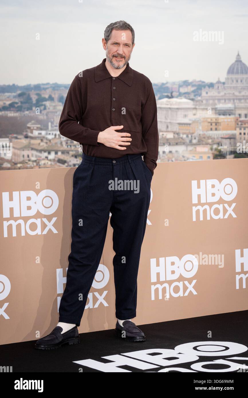 Bertie Carvel attends the “HBO Max Italia” photocall at Hotel De La ...