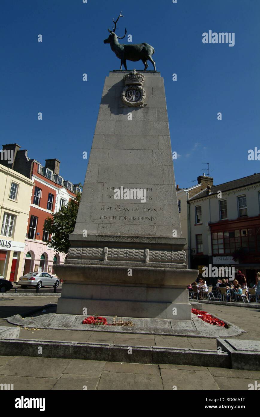 Hertford stag War Memorial in Parliament Square. - Hertford ...