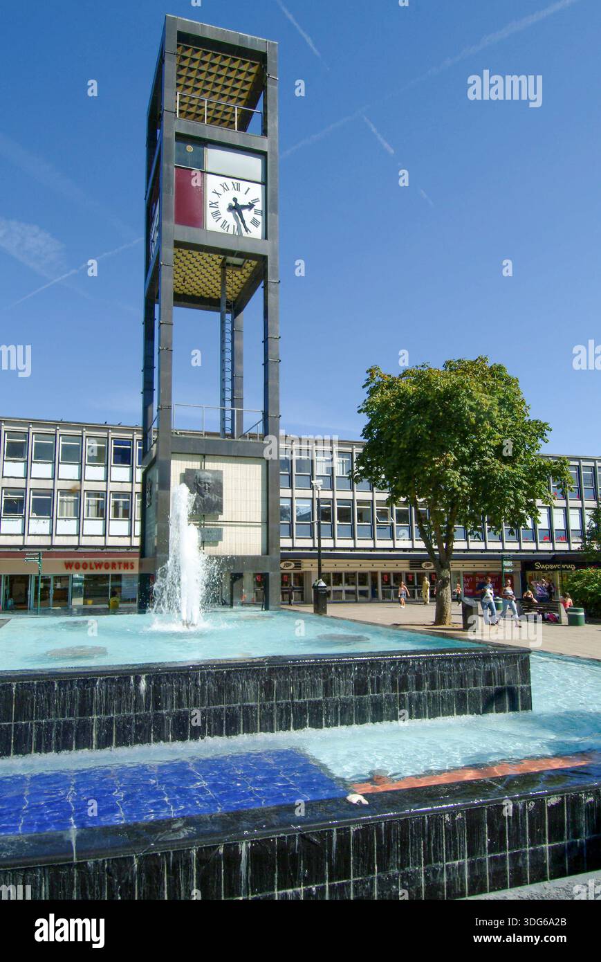Stevenage clock and fountain town and borough in Hertfordshire ...