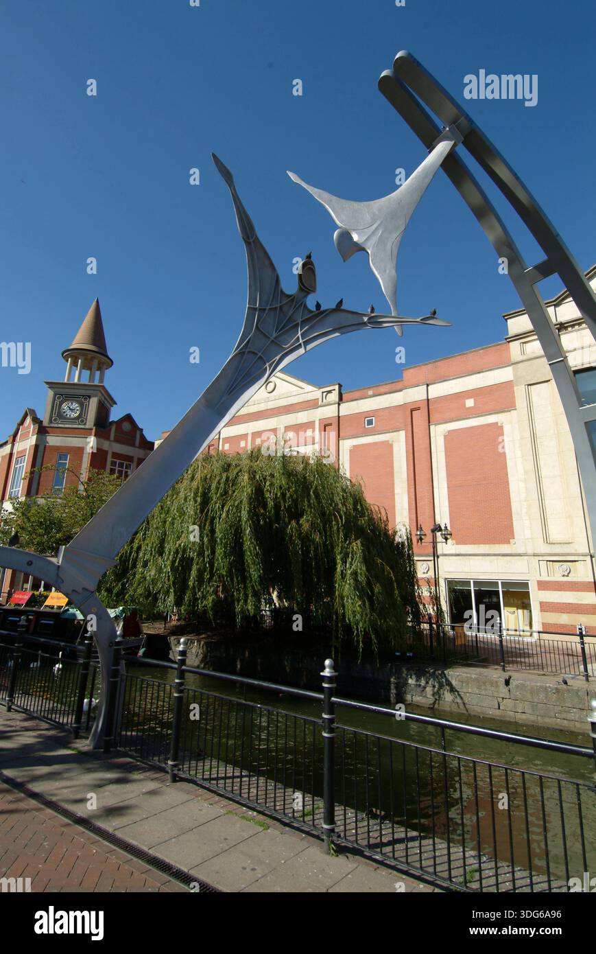 Flying figures art, Lincoln contemporary public art installation ...