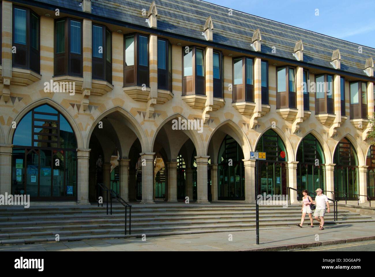 Guildhall frontage seen from street, Northampton, East Midlands ...