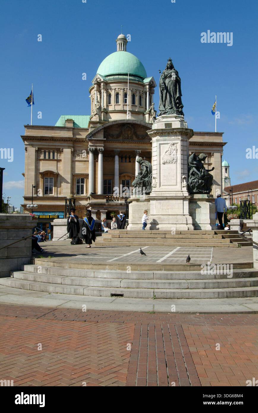 City Hall, Victoria Square, Hull. - Hull, United Kingdom : May 2022 ...