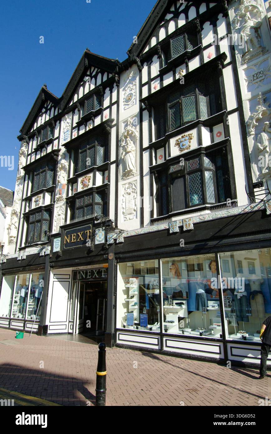 Next, Kingston British retailer offering the latest fashion. - Kingston ...