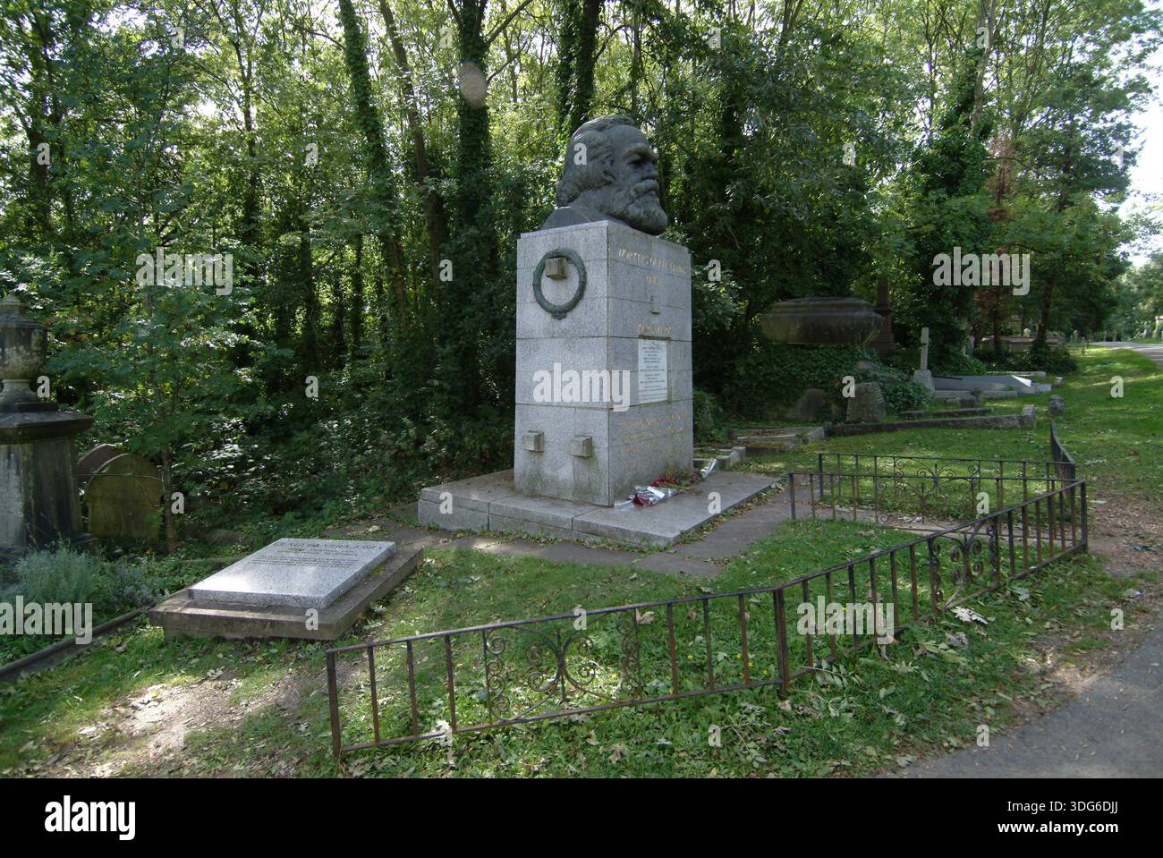 Karl Marx's grave, Highgate cemetery. - Haringey, United Kingdom : May ...