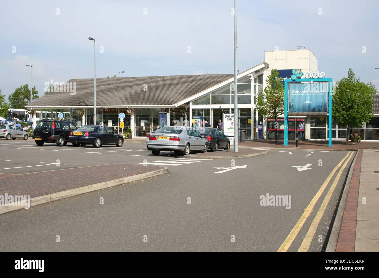 Heston Services on M4 motorway out of London to Bristol. - Middlesex ...