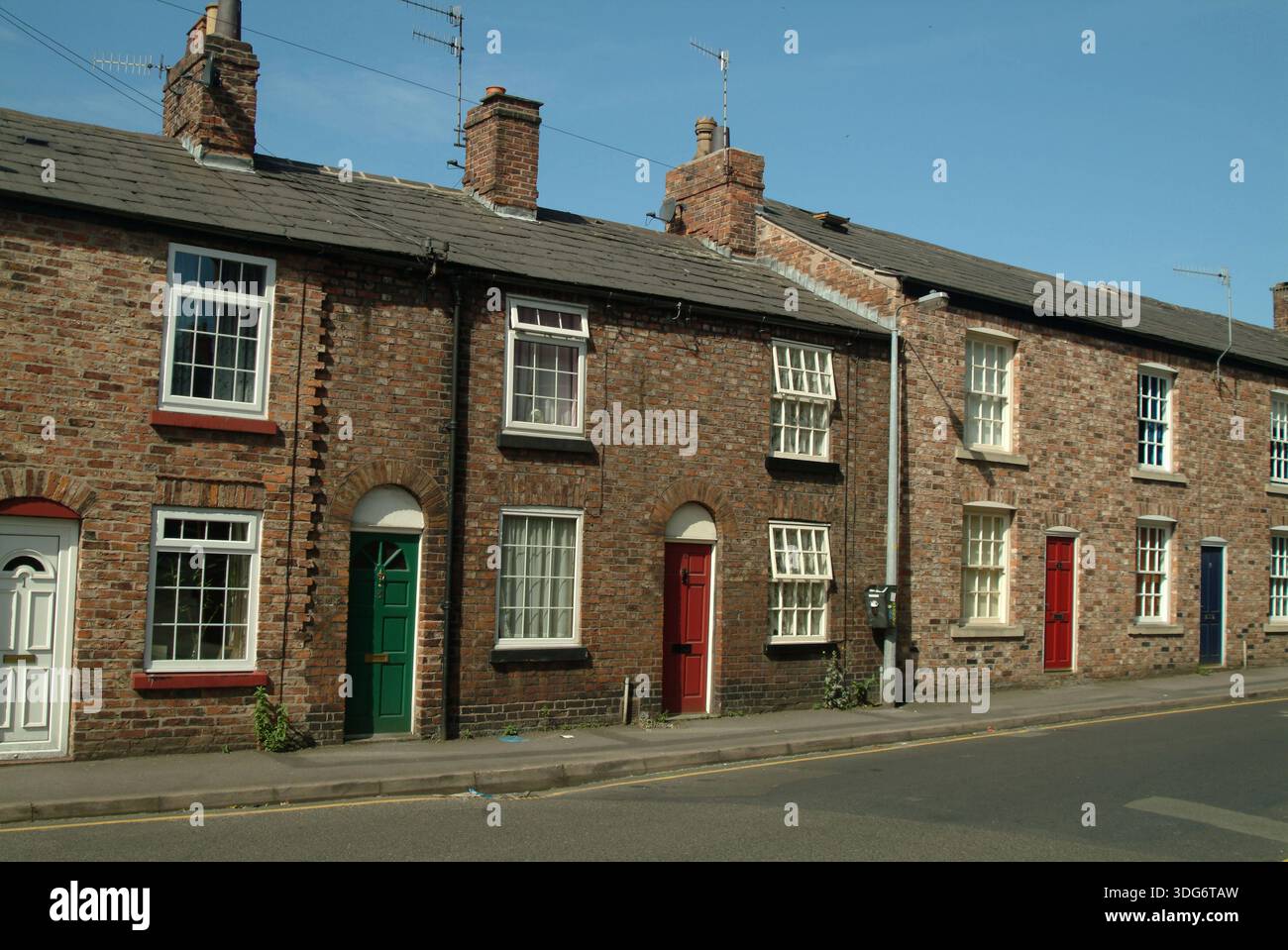 Macclesfield, terraced housing, Two up Two down style red brick workers ...