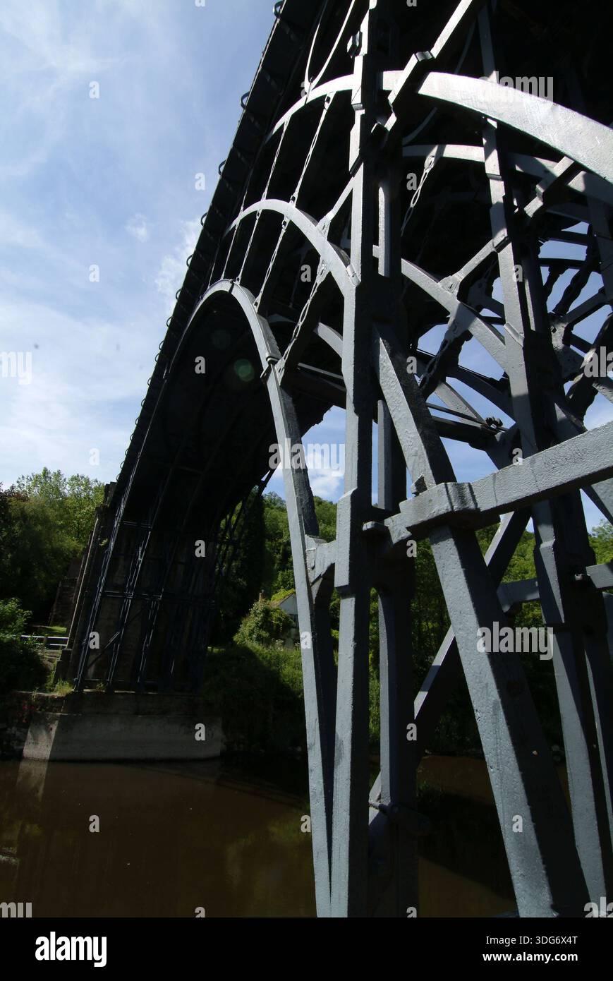 Telford, the Iron bridge built by Abraham Darby over the river Severn ...