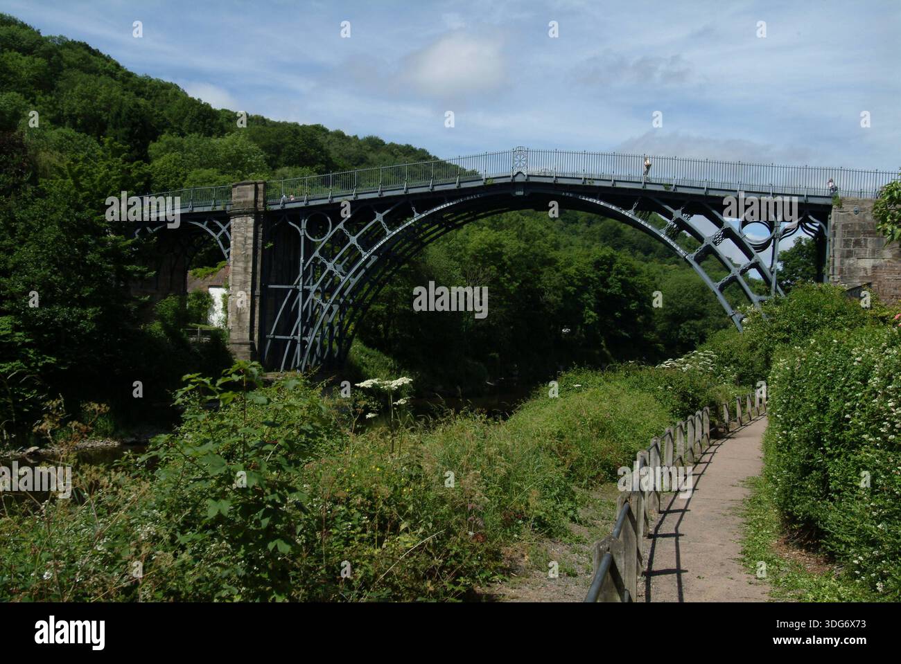 Telford, the Iron bridge built by Abraham Darby over the river Severn ...