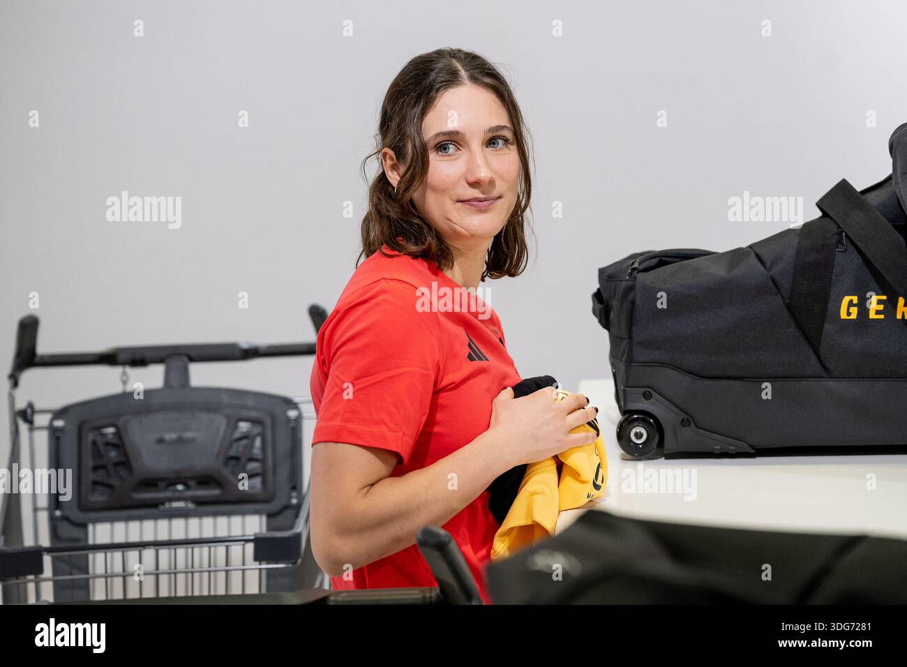 Tara Schmitz (DOSB Olympic Squad German Ice Hockey Federation DEB ...