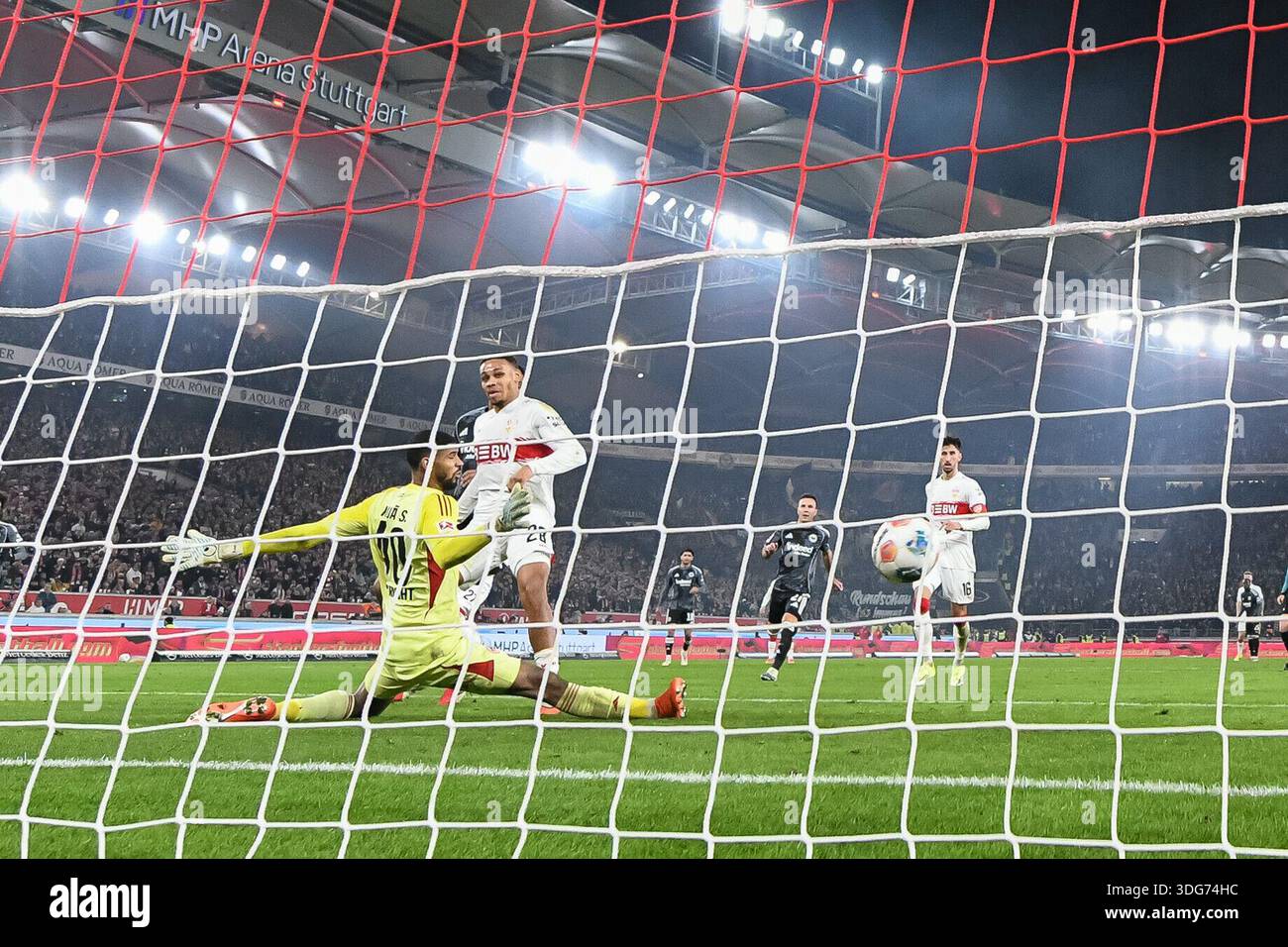 Goal [goal] for 3:2 by Nikolas Nartey (Stuttgart #28), back camera ...