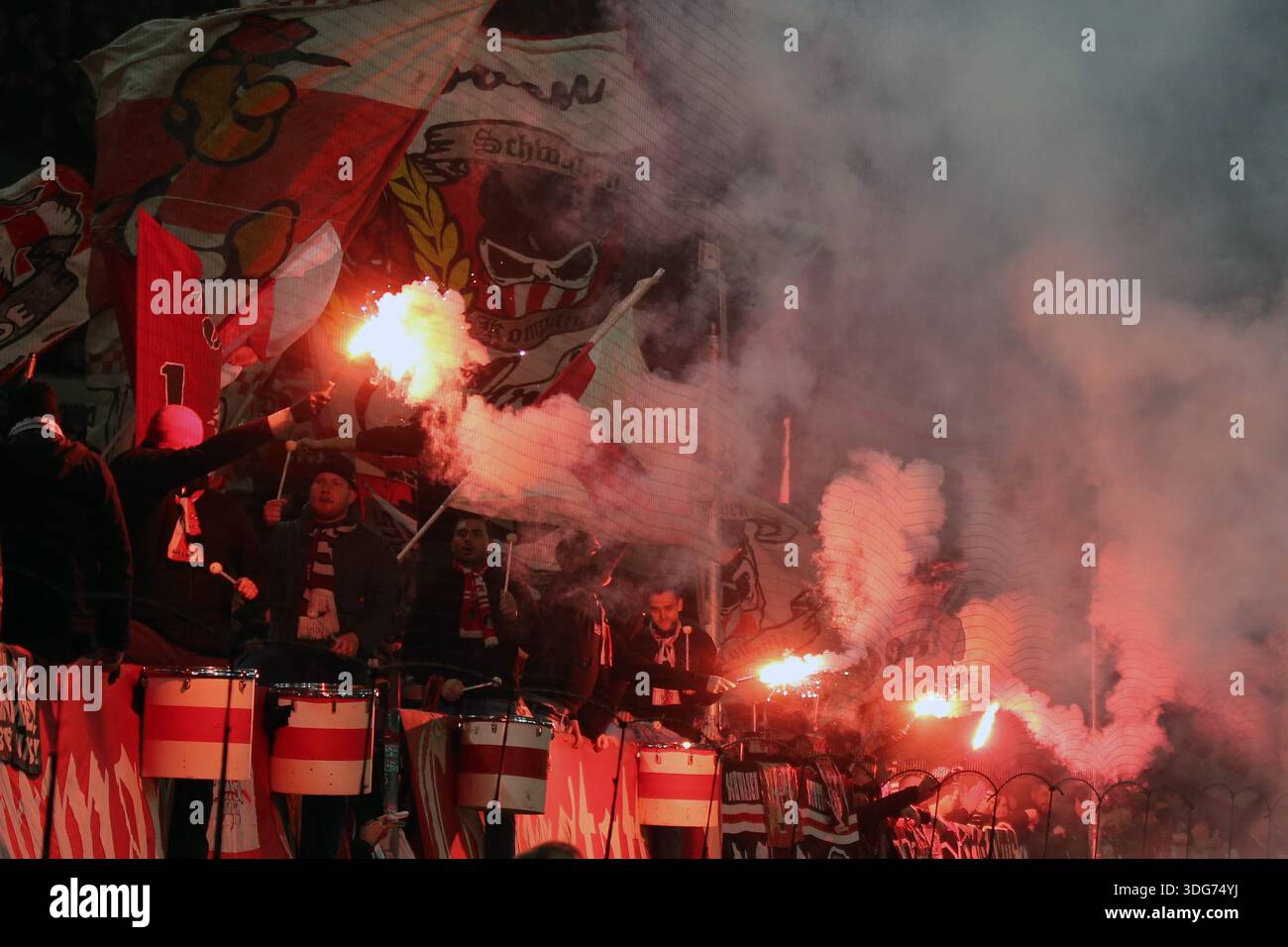 1. Bundesliga [Bundesliga]: Stuttgart - Eintracht Frankfurt on 13.01. ...