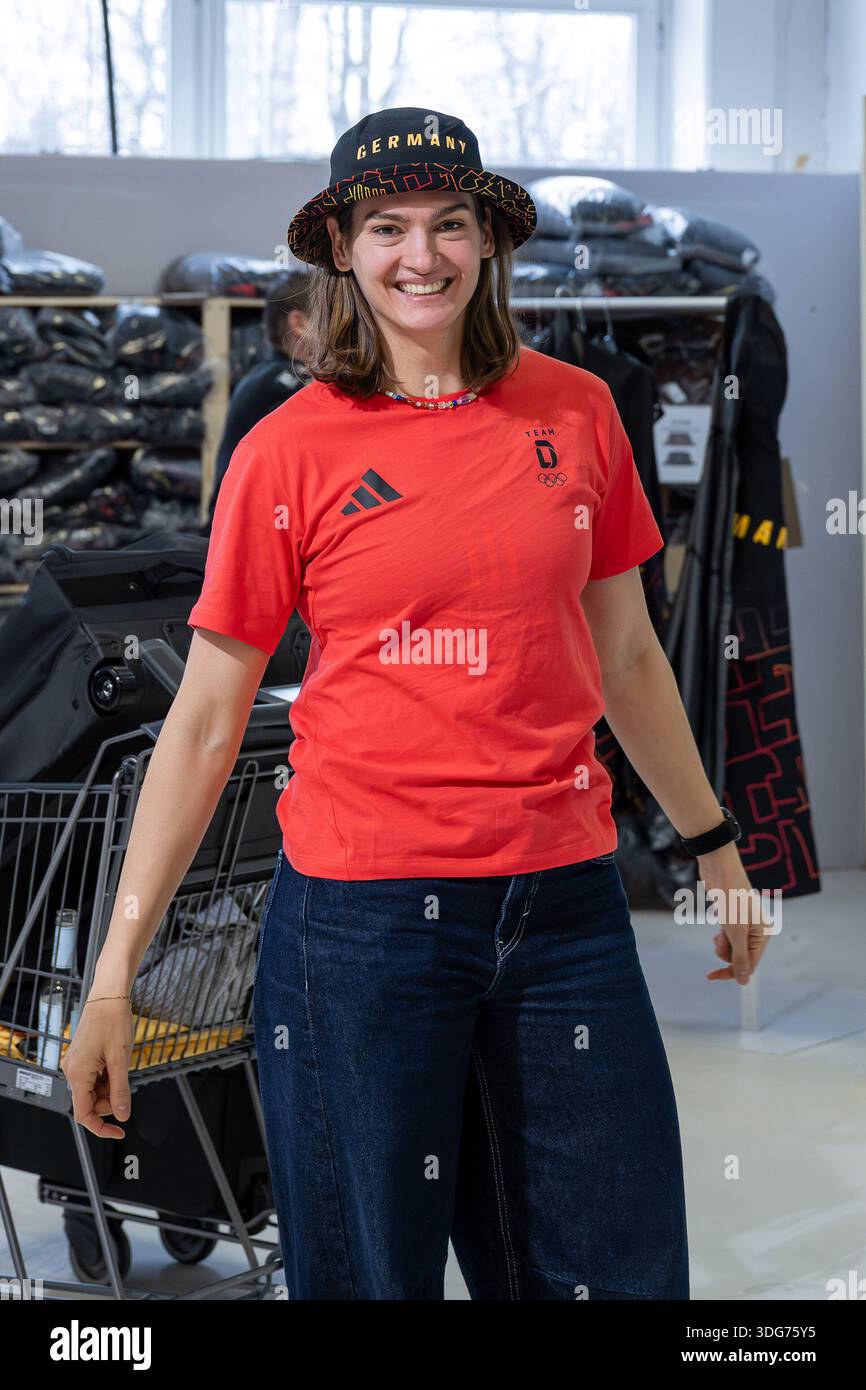 Neele Schuten (DOSB Olympic Squad Bob and Sled Association for Germany ...