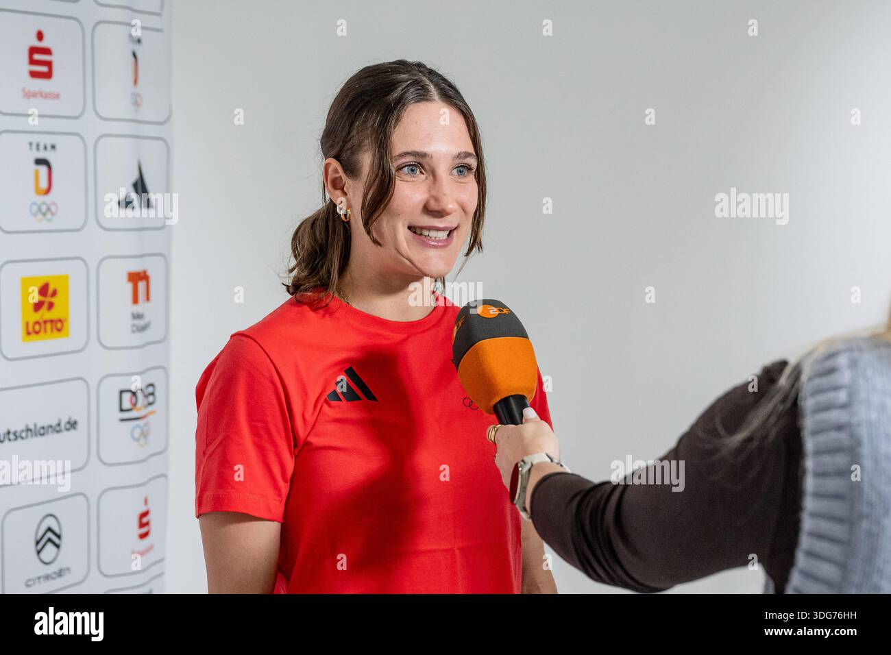 Tara Schmitz (DOSB Olympic Squad German Ice Hockey Federation DEB ...