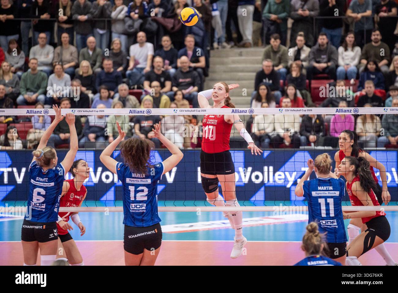 Julia Isabelle Bergmann (THY Istanbul, #17) focuses on the game ball ...