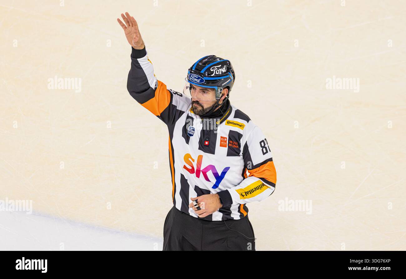 Kloten, Switzerland, 14th Nov 2025: #88 Roland Gerber, Head Referee of ...
