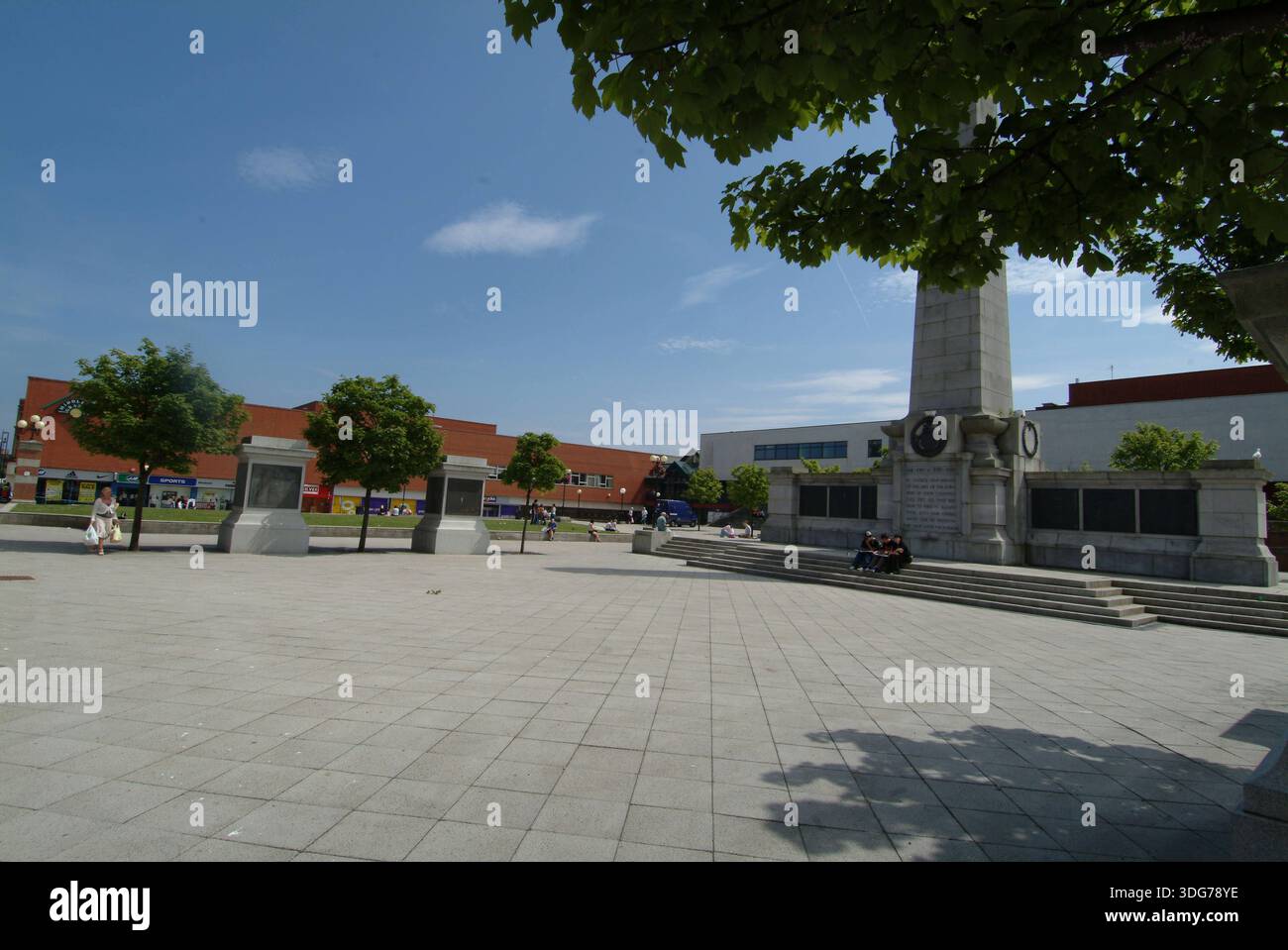 Hartlepool, Victory Square, War Memorial or Victoria Square Cenotaph ...