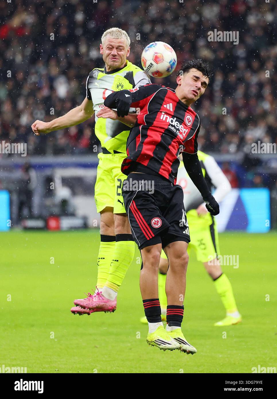 from left: Julian Ryerson (Dortmund), Can Uzun Frankfurt, January 9 ...