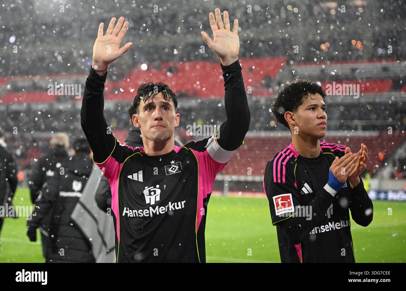 from left: Nicolas Capaldo, Alexander Roessing-Lelesiit (HSV Hamburg ...