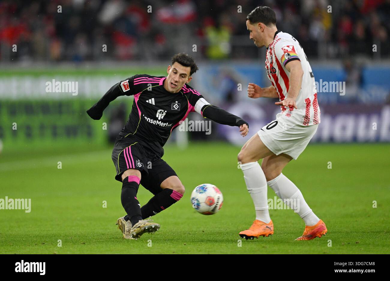 from left Nicolas Capaldo (HSV Hamburg), Christian Guenter Freiburg ...