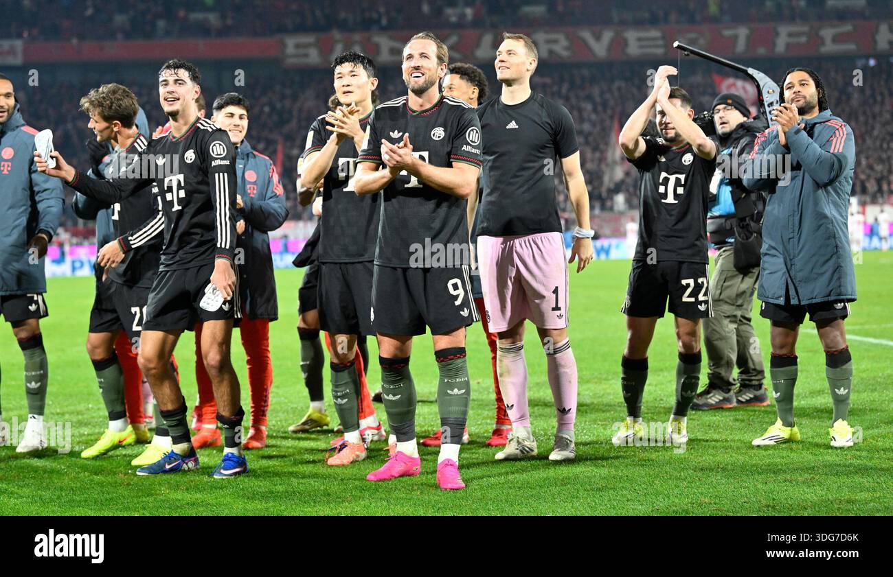 Final celebration, from left Aleksandar Pavlovic, Min-Jae Kim, Harry ...