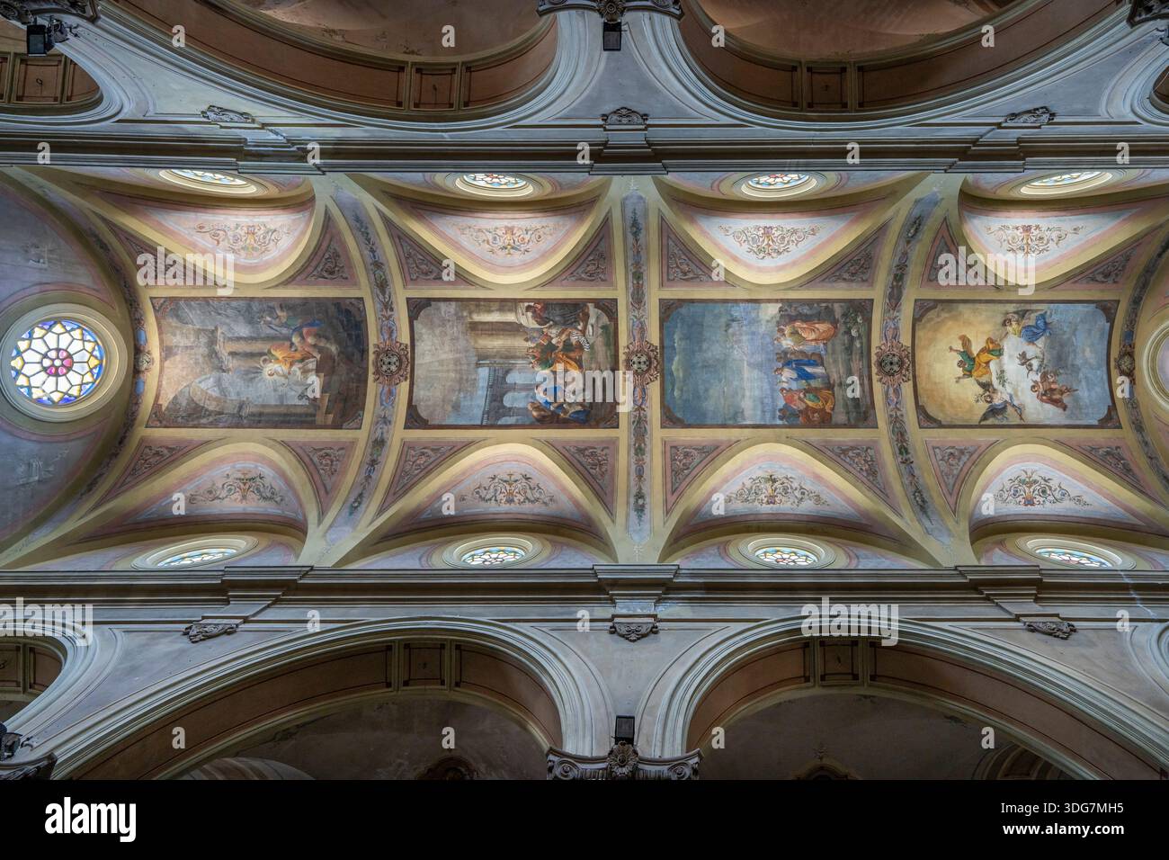 Mother church of ss peter and paul hi-res stock photography and images ...