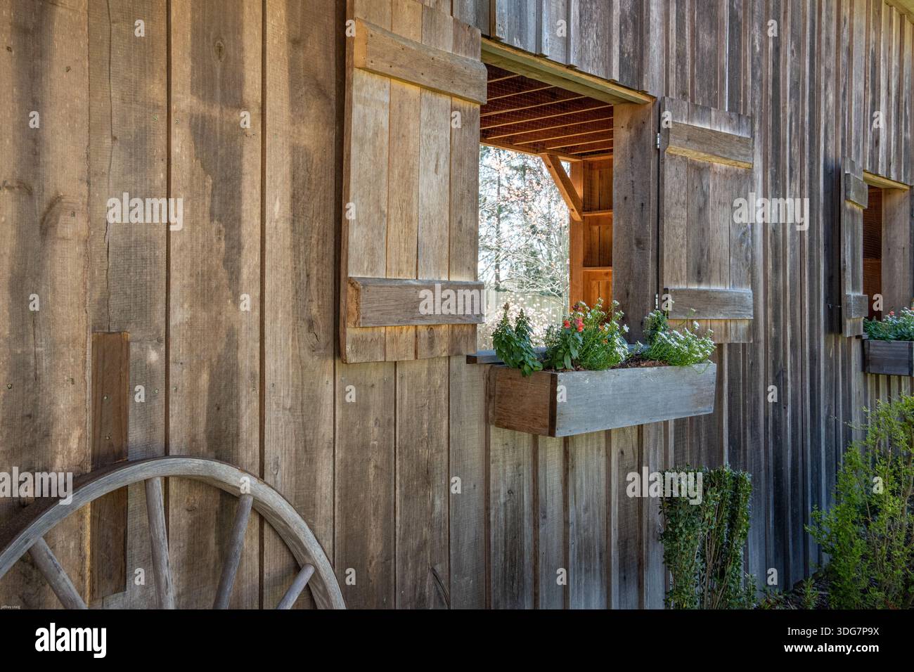 Barn window planter box hi-res stock photography and images - Alamy