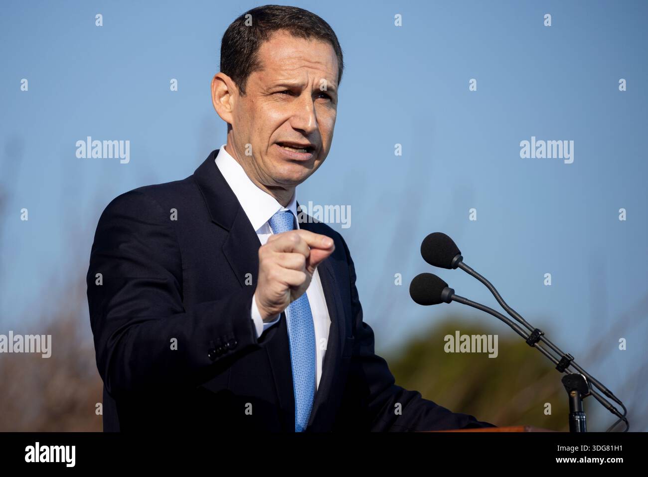 San Francisco Mayor Daniel Lurie delivers his State of the City Address ...