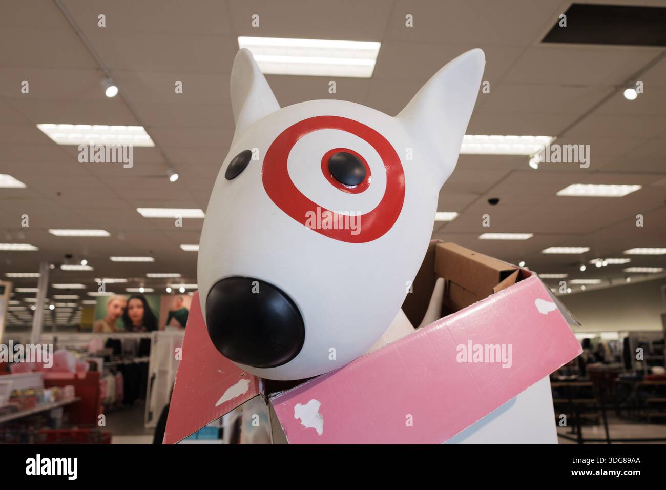 Target store interior hi-res stock photography and images - Alamy