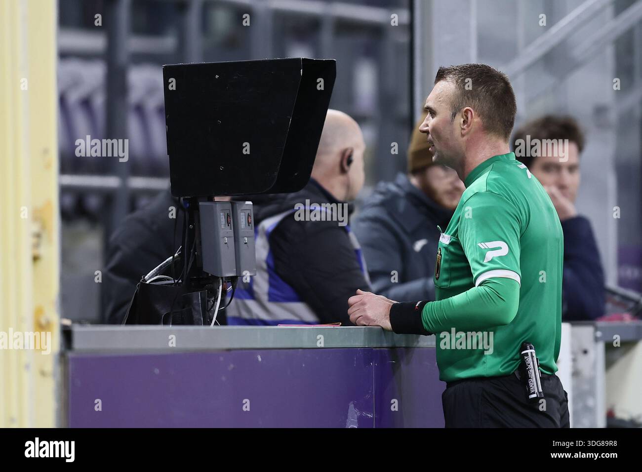 referee Nicolas Laforge pictured during a soccer game between RSC ...