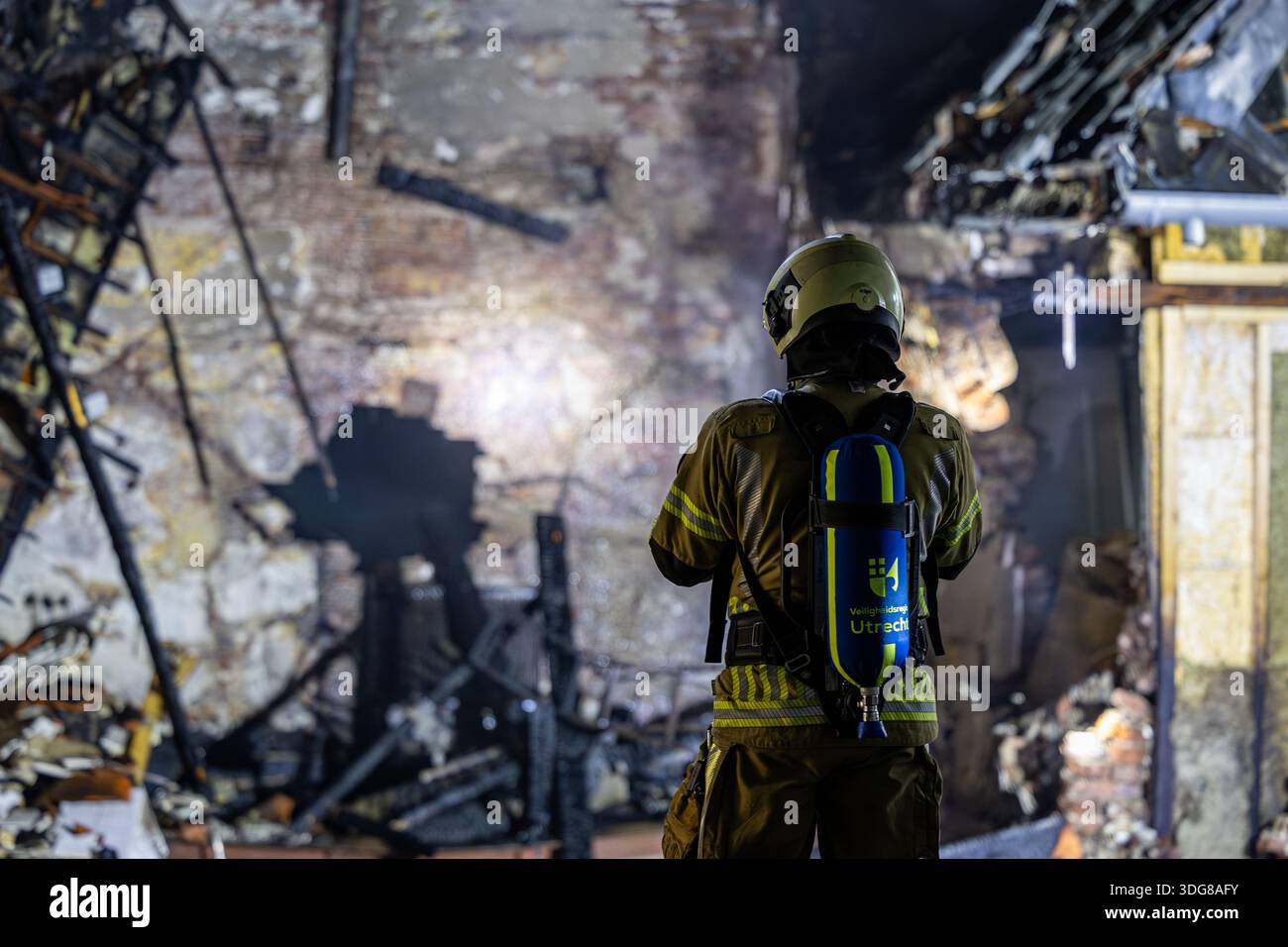 UTRECHT - Damage to a building on Visscherssteeg where an explosion ...
