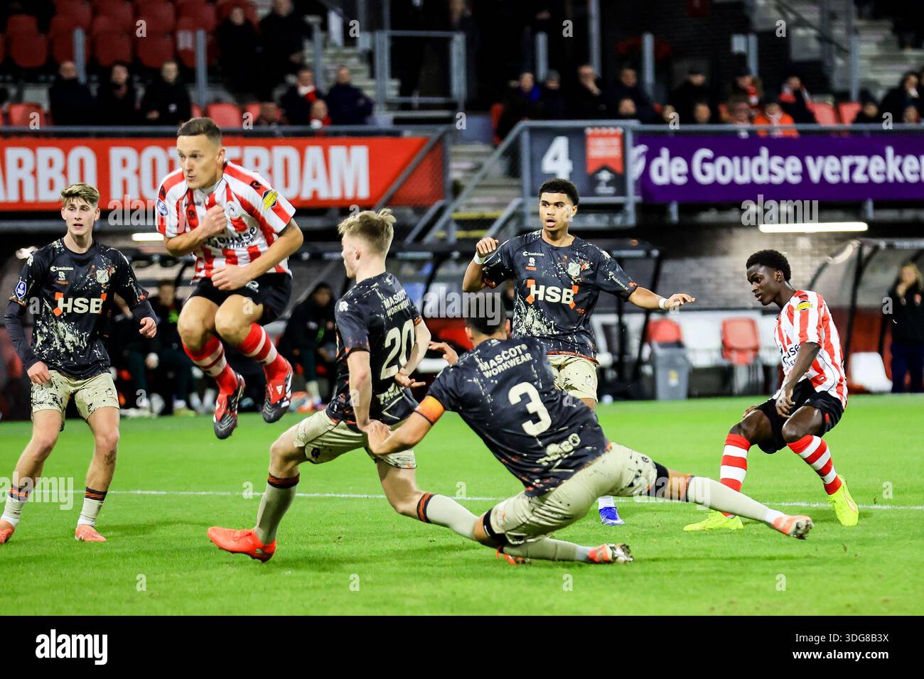 Rotterdam, Netherlands. 15th Jan, 2026. ROTTERDAM, 15-01-2026. Stadion ...