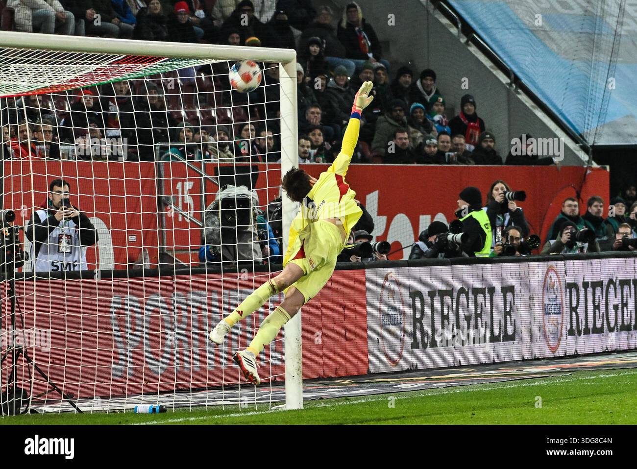15.01.2026, WWK-Arena, FC Augsburg, GER, 1. FBL, FC FC Augsburg vs ...