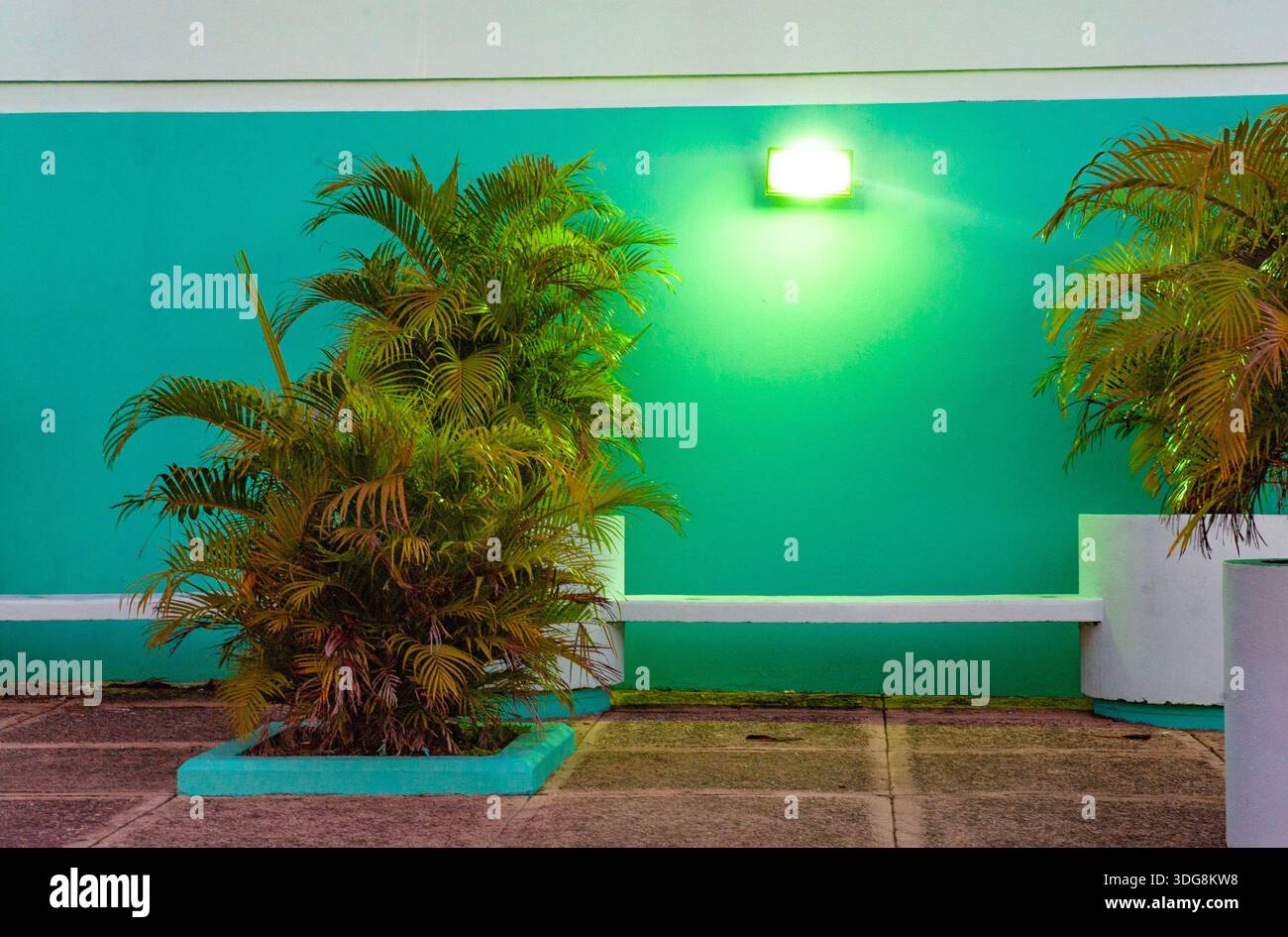 Creepy hotel lobby hi-res stock photography and images - Alamy