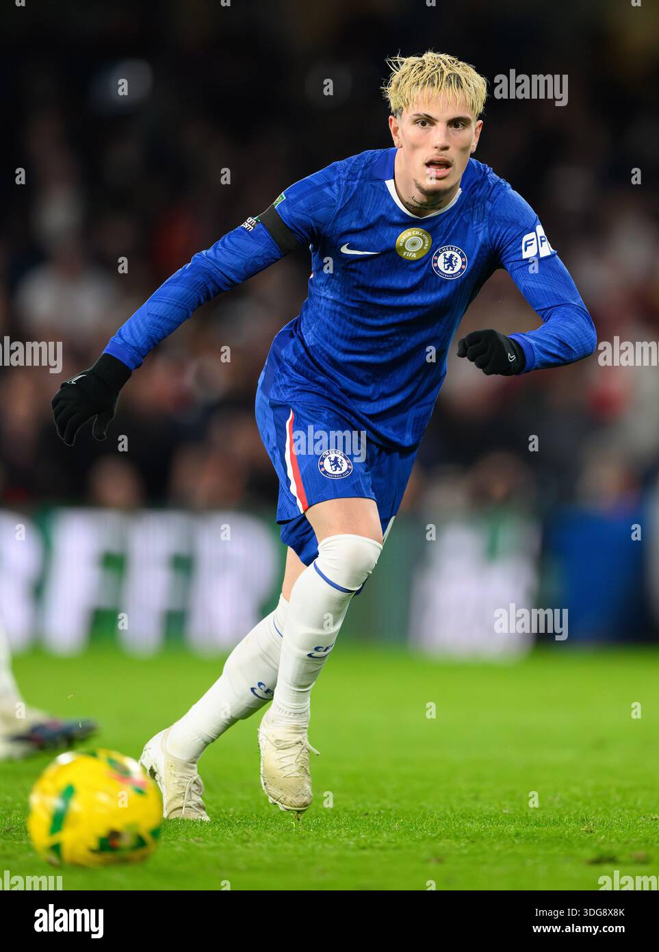 London, UK. 14th Jan, 2026. Chelsea v Arsenal - Semi-Final First Leg ...