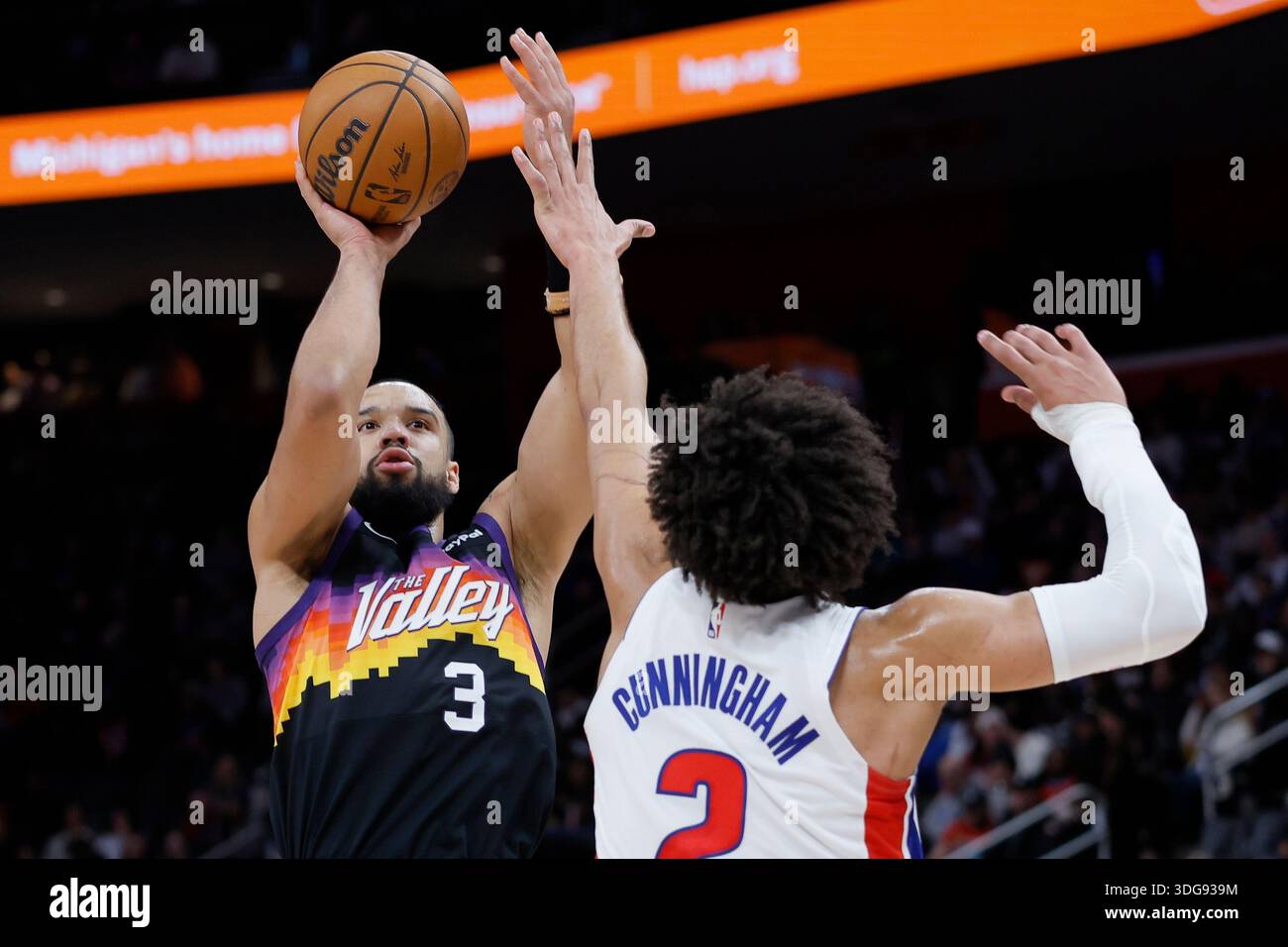 Phoenix Suns forward Dillon Brooks (3) takes a shot against Detroit ...