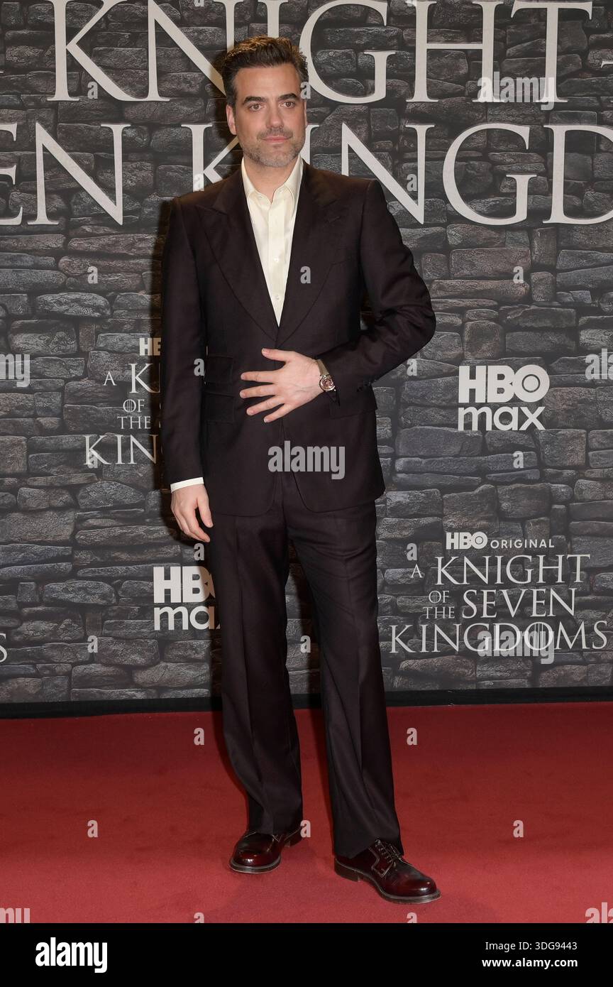 Daniel Ings attends the red carpet of HBOMax series A knight of the ...