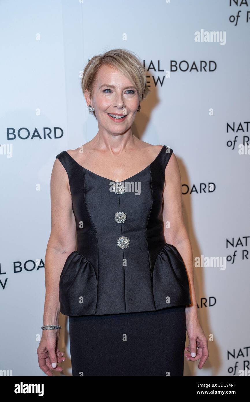 NEW YORK, NEW YORK - JANUARY 13: Amy Ryan attends the 2026 National ...