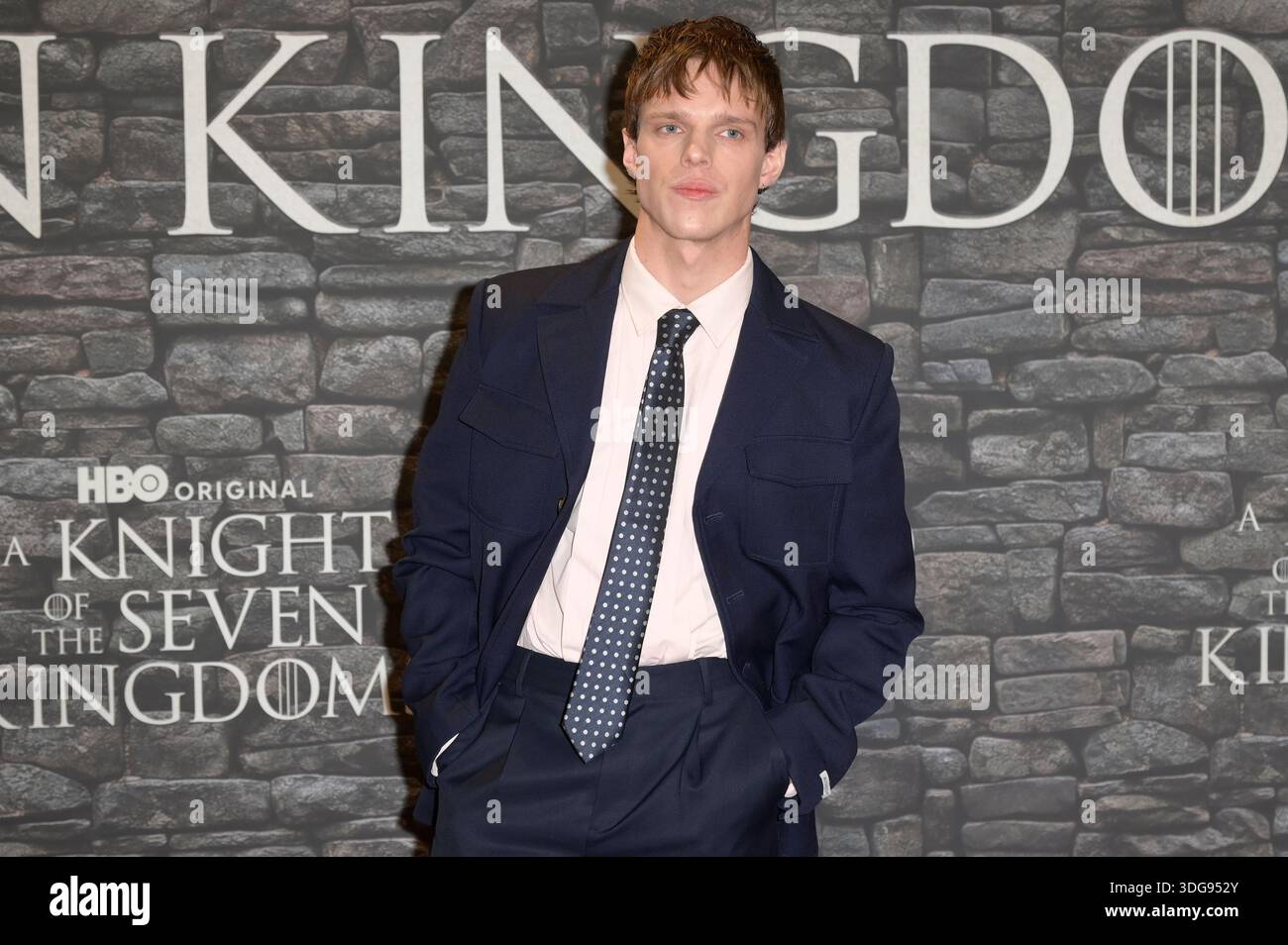 Finn Bennet attends the red carpet of HBOMax series A knight of the ...