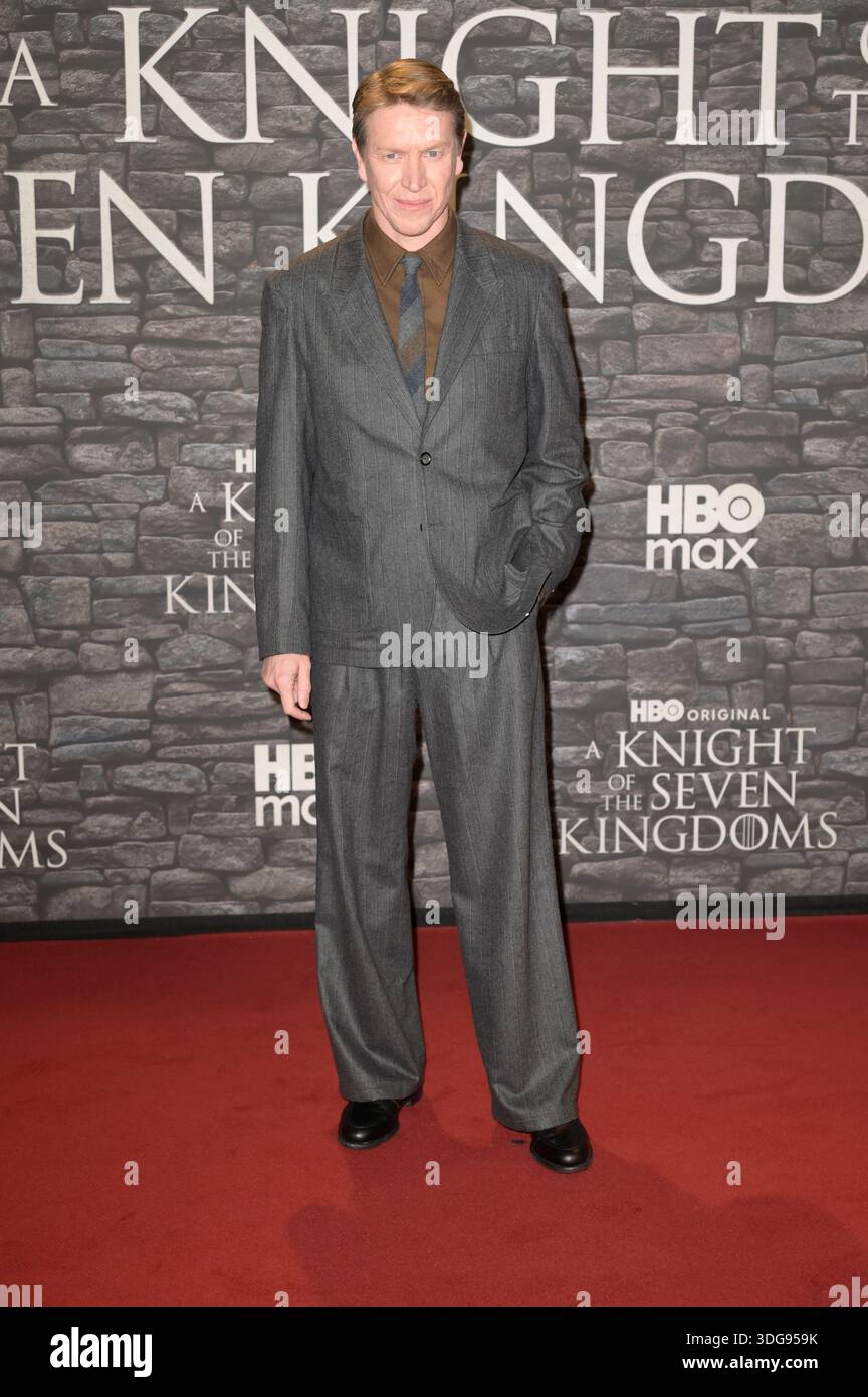 Sam Spruell attends the red carpet of HBOMax series A knight of the ...