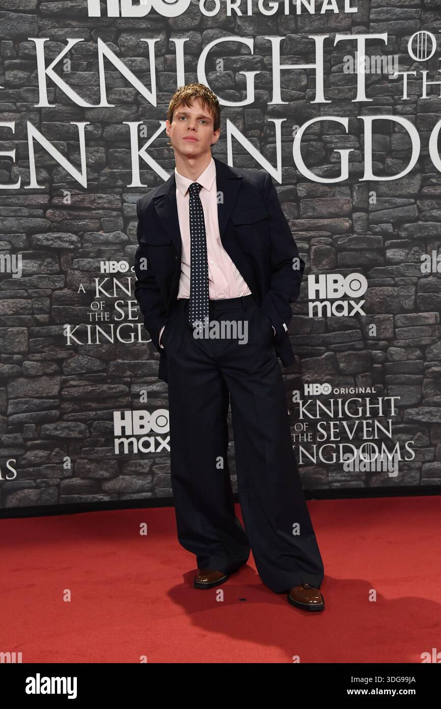 Rome , Cinema The Space Moderno Premiere Hbo A" Knight Of The Seven ...