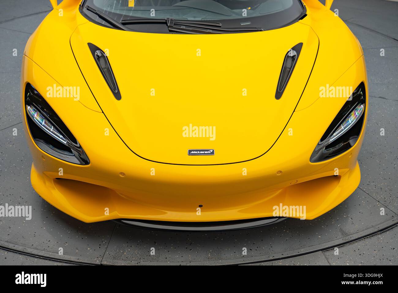 McLaren 750S Spider Exterior and Interior Details 2026 Luxury sports ...