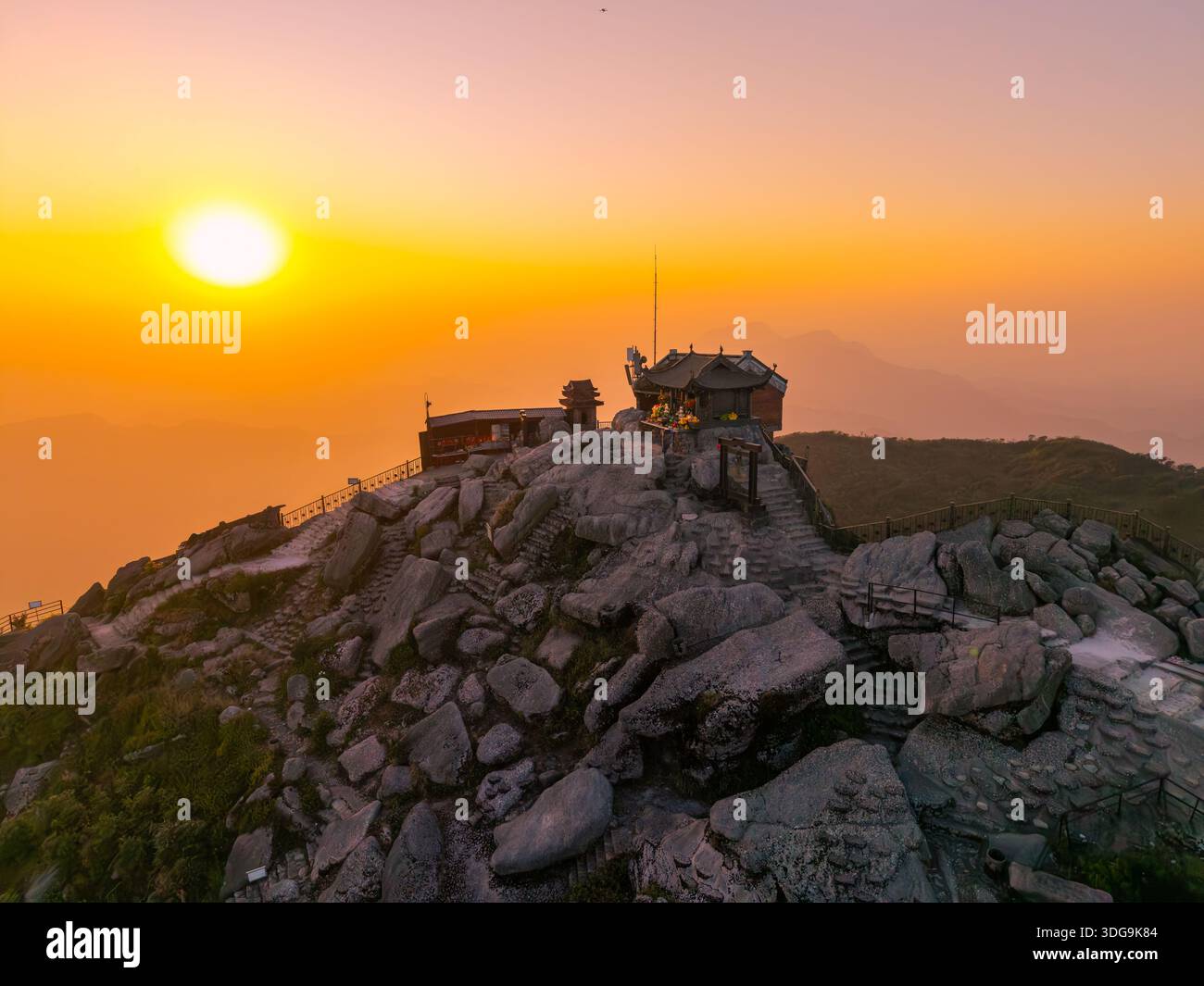 View of Chua Dong, the copper pagoda on the top of Yen Tu mountain ...