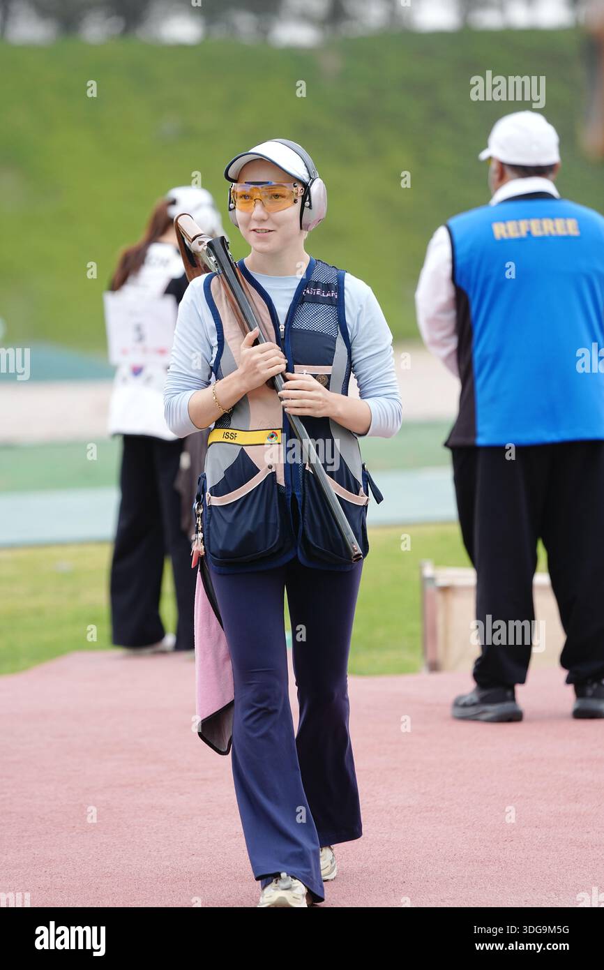 Shooters competing in the men’s and women’s skeet individual events at ...