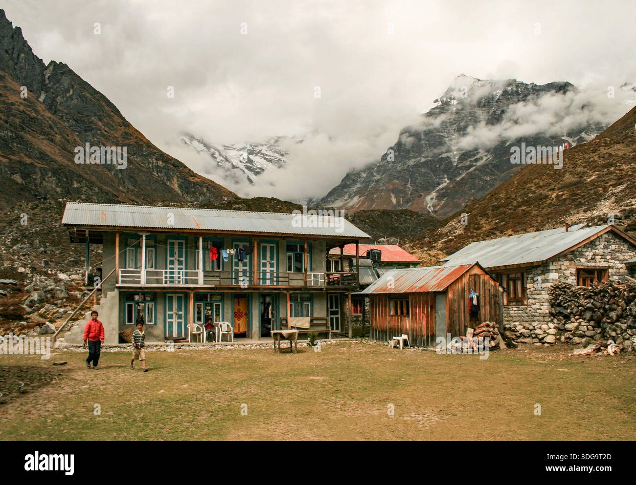 Trekking in Nepal Langtang---Helambu trek route,stunning Himalayan ...